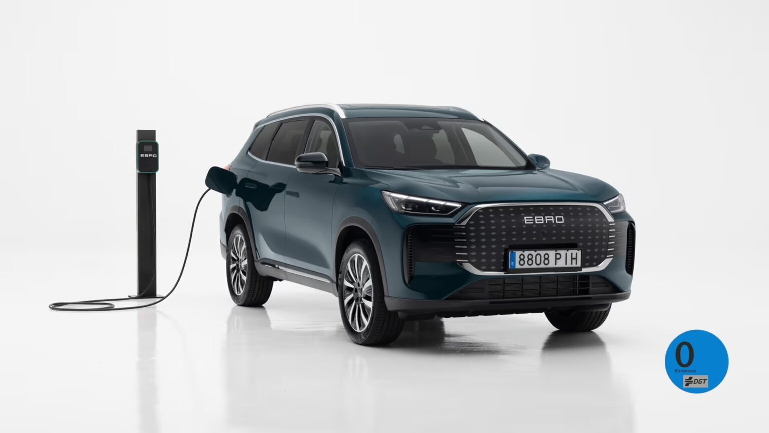 EBRO S800 PHEV Luxury 2025 híbrido enchufable | MOTORK